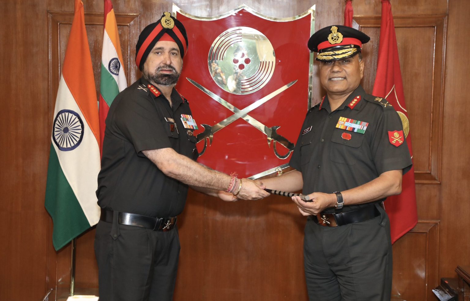 Lt Gen DS Kushwah Takes Command of HQ MG & G Area
