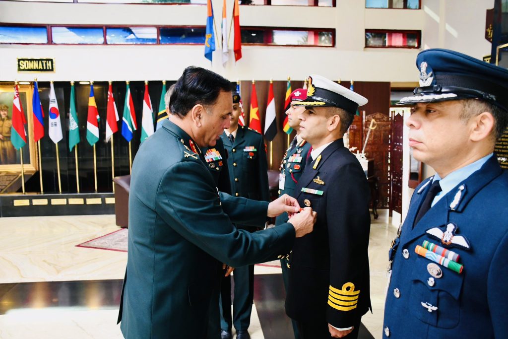 Lt Gen Dhiraj Seth Highlights Western Front Strategy at DSSC Wellington
