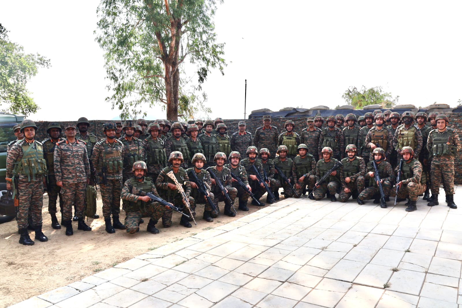 White Knight Corps Commanders Review Operational Preparedness Along LoC
