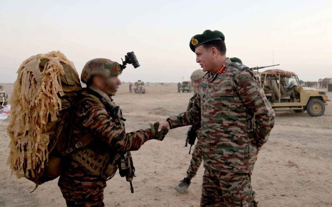 Indian Army and Air Force Execute Joint Airborne Exercise During ...