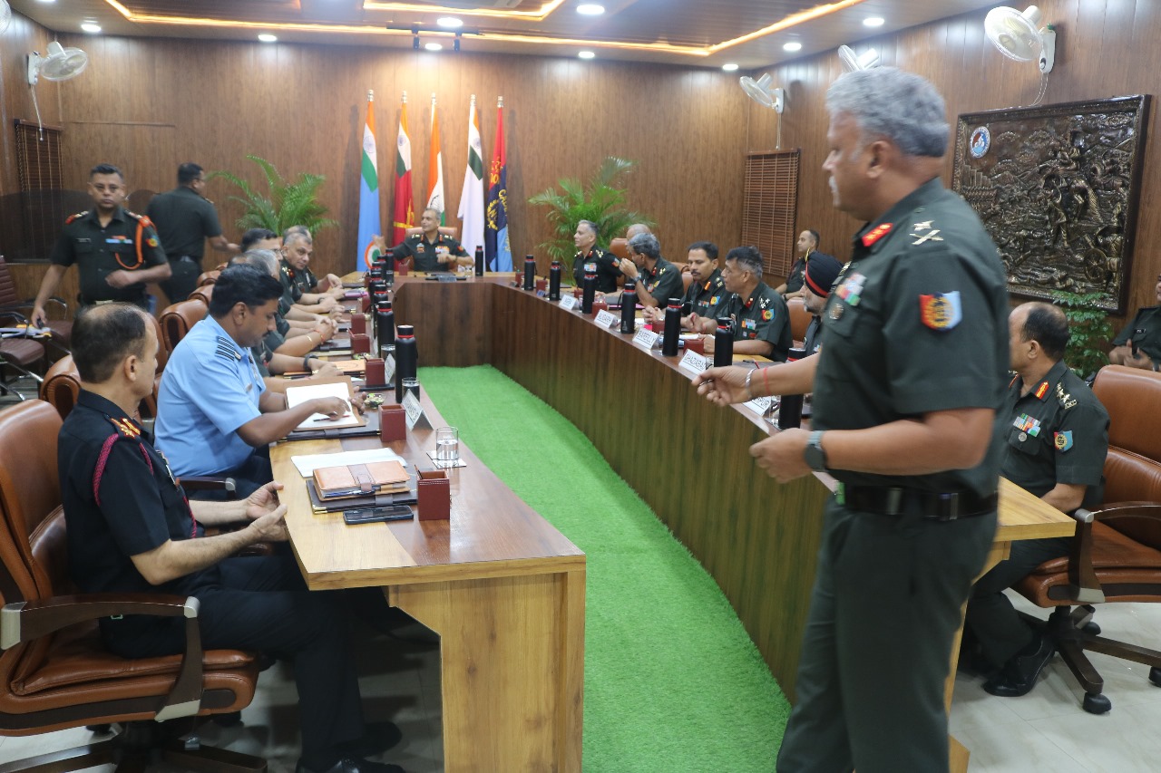 Lieutenant General Virendra Vats Visits NCC Directorate Uttar Pradesh ...