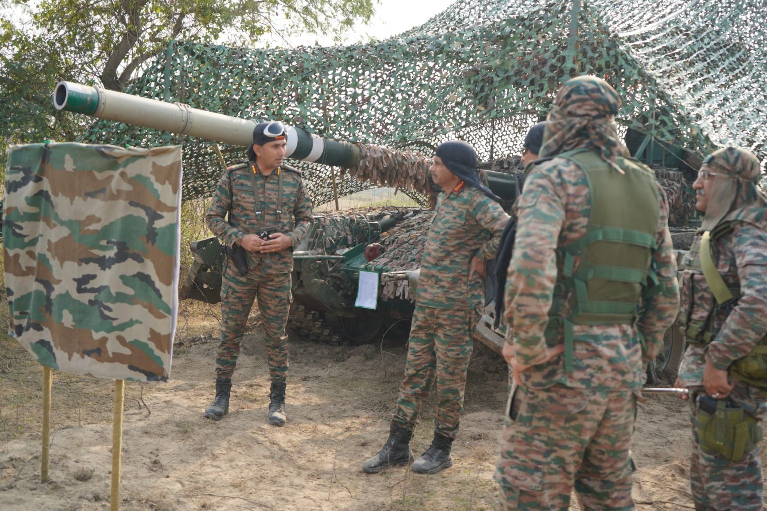 Lt Gen Manoj Kumar Katiyar Reviews Integrated Firepower Display During ...
