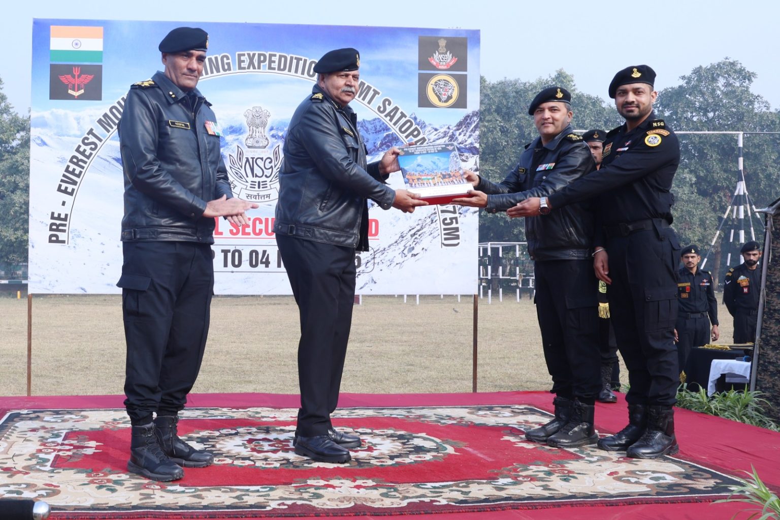 DG NSG Felicitates Mt Satopanth Expedition Team After Successful Summit