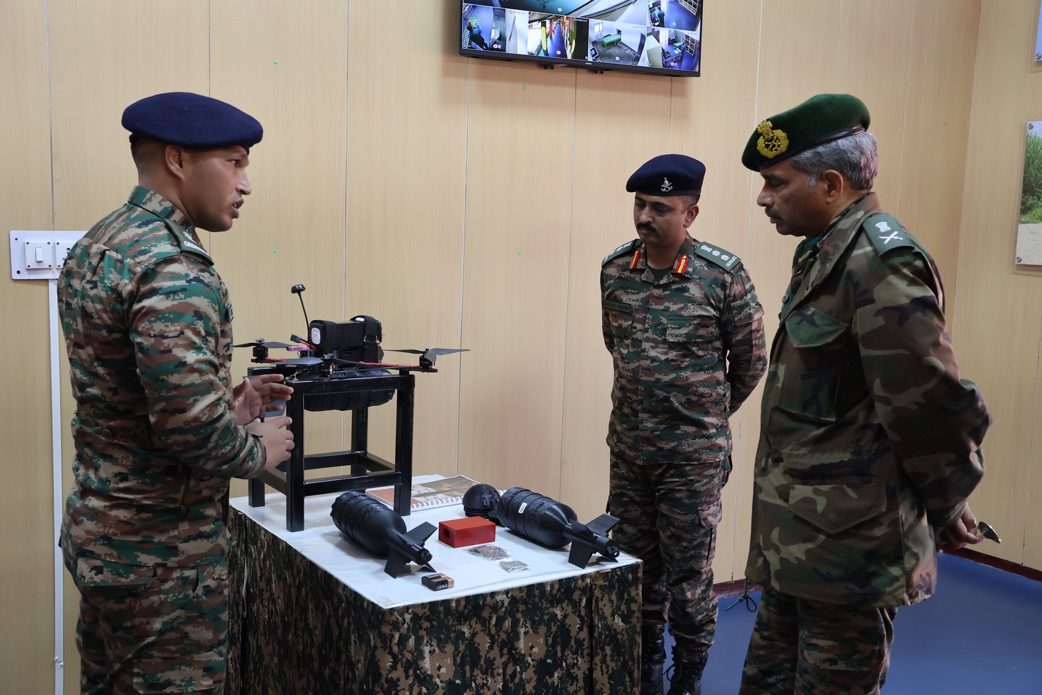 Lt Gen Manoj Kumar Katiyar Reviews Operational Preparedness of Vajra ...
