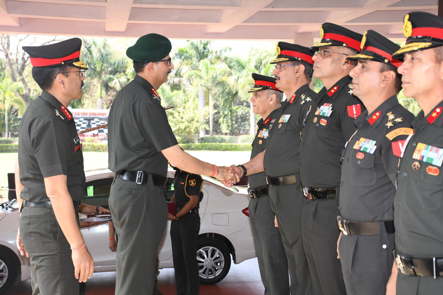 Lt Gen Devendra Sharma Visits Infantry School Mhow, Reviews Training ...