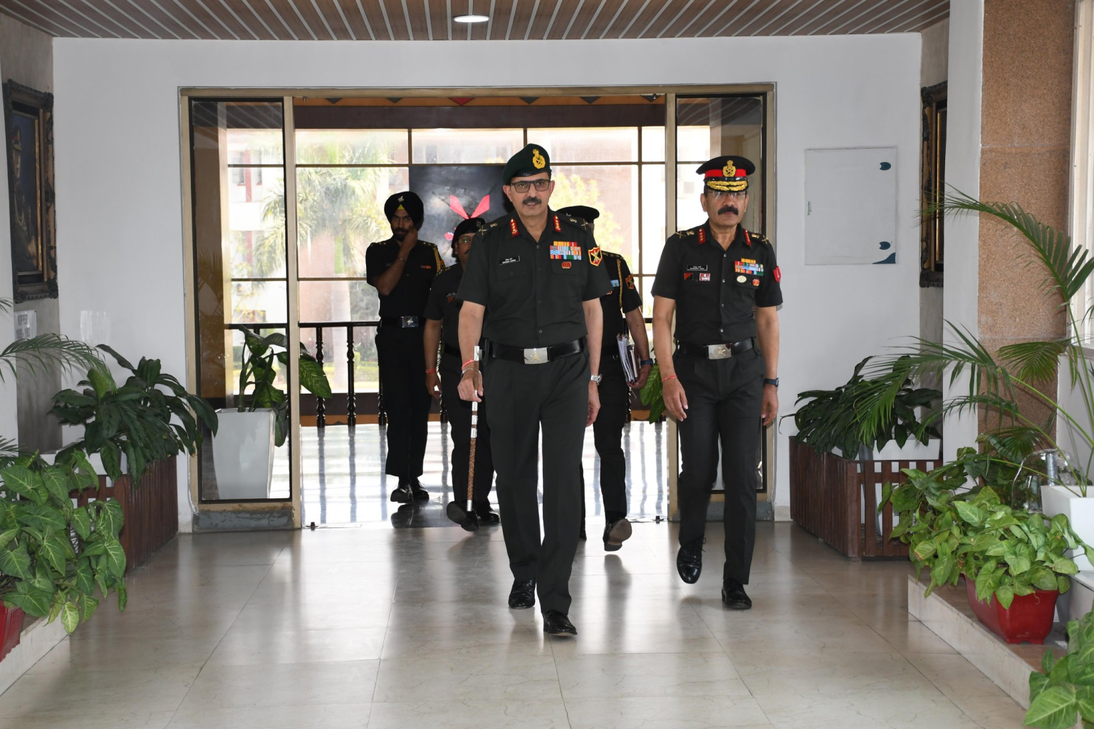 Lt Gen Devendra Sharma Visits Infantry School Mhow, Reviews Training ...