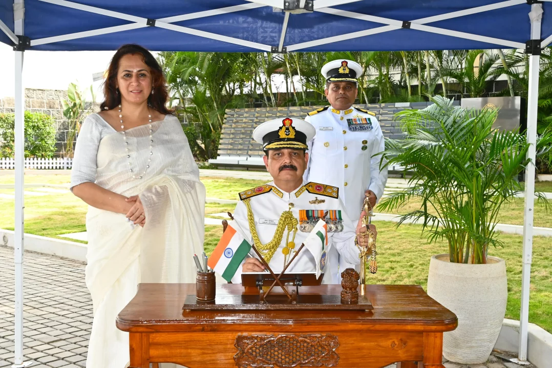 Vice Admiral Sanjay Vatsayan Takes Charge as Chief of Western Naval Command