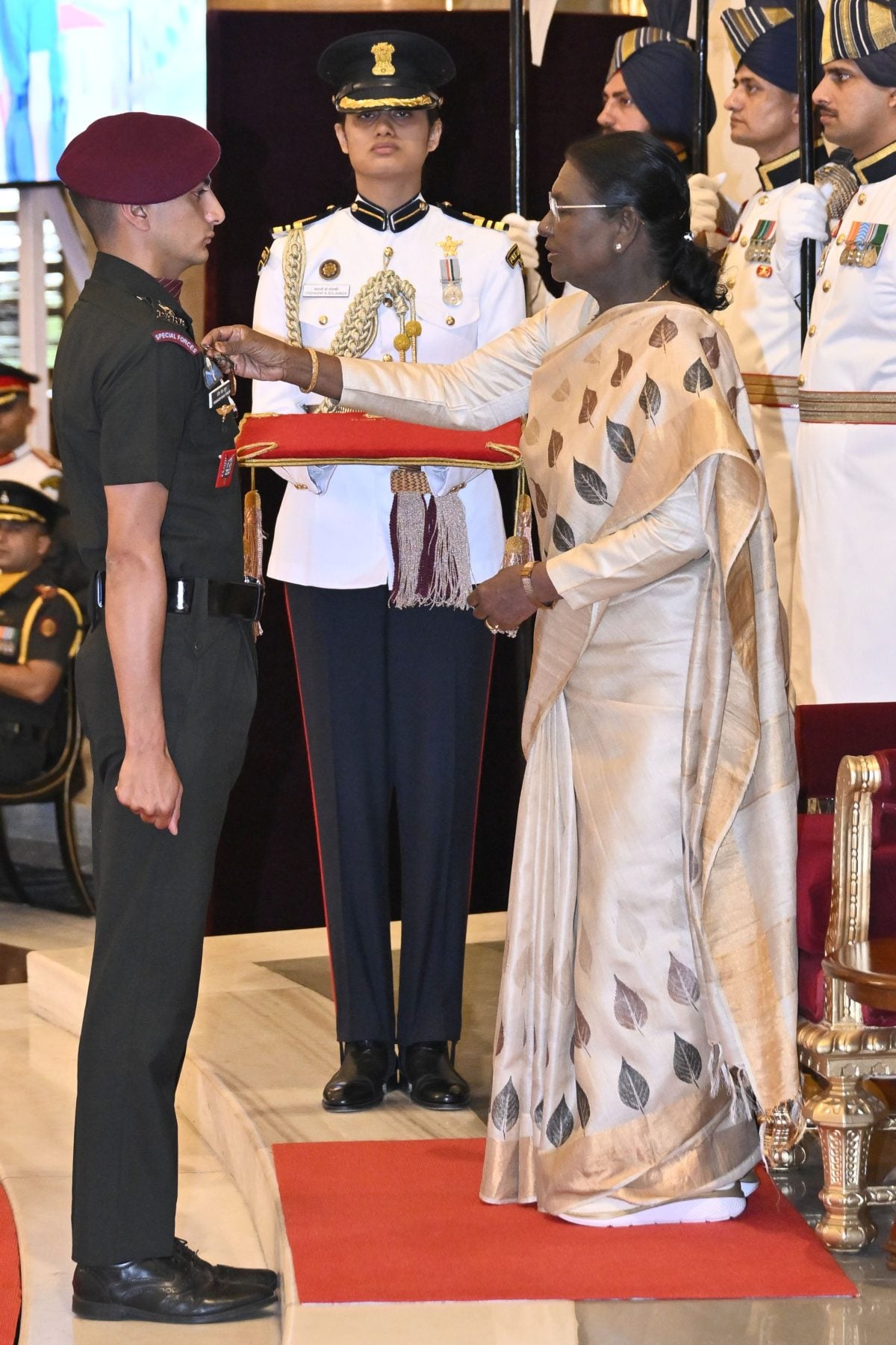 Meet Captain Yogender Singh Thakur: Himachal's 6 PARA (SF) Officer ...